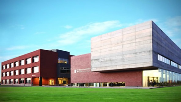 La UES 21 quiere tener el primer campus universitario sustentable del país